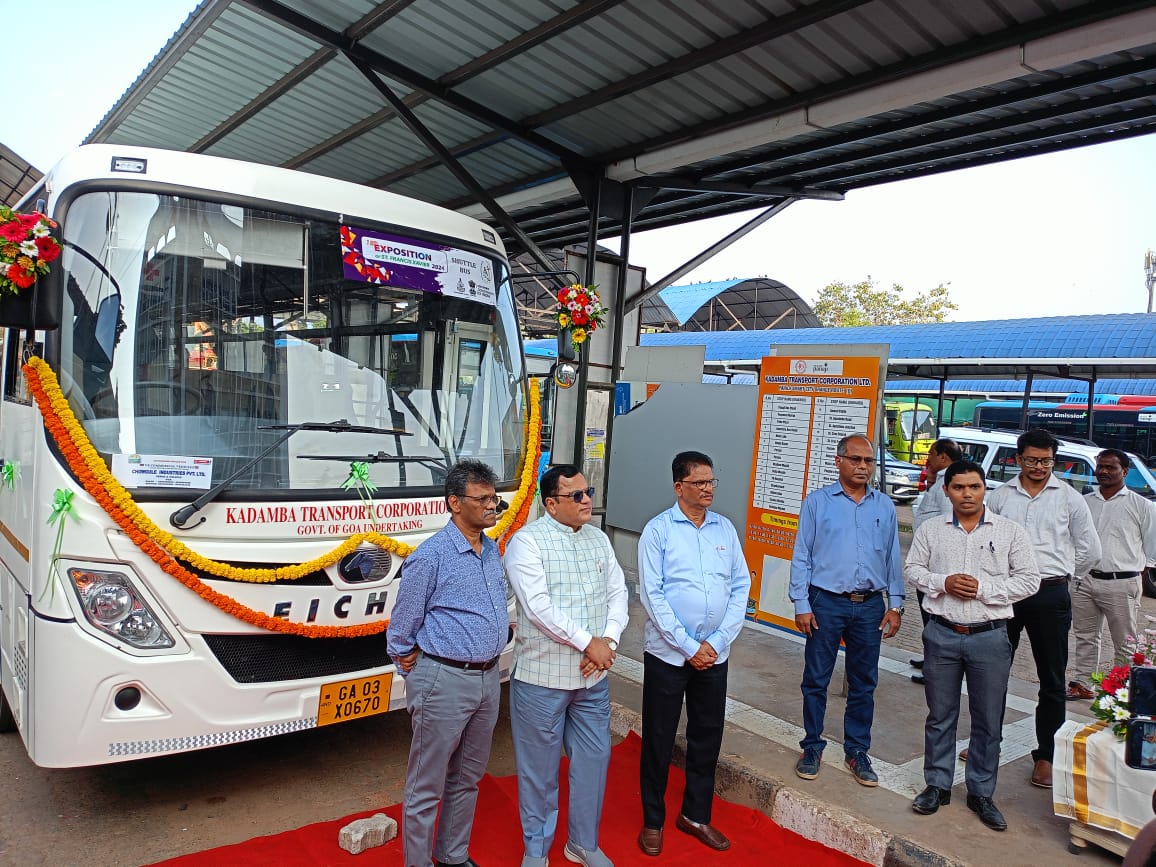 Inauguration and flagged off of five new ultra modern KTCL buses for ...